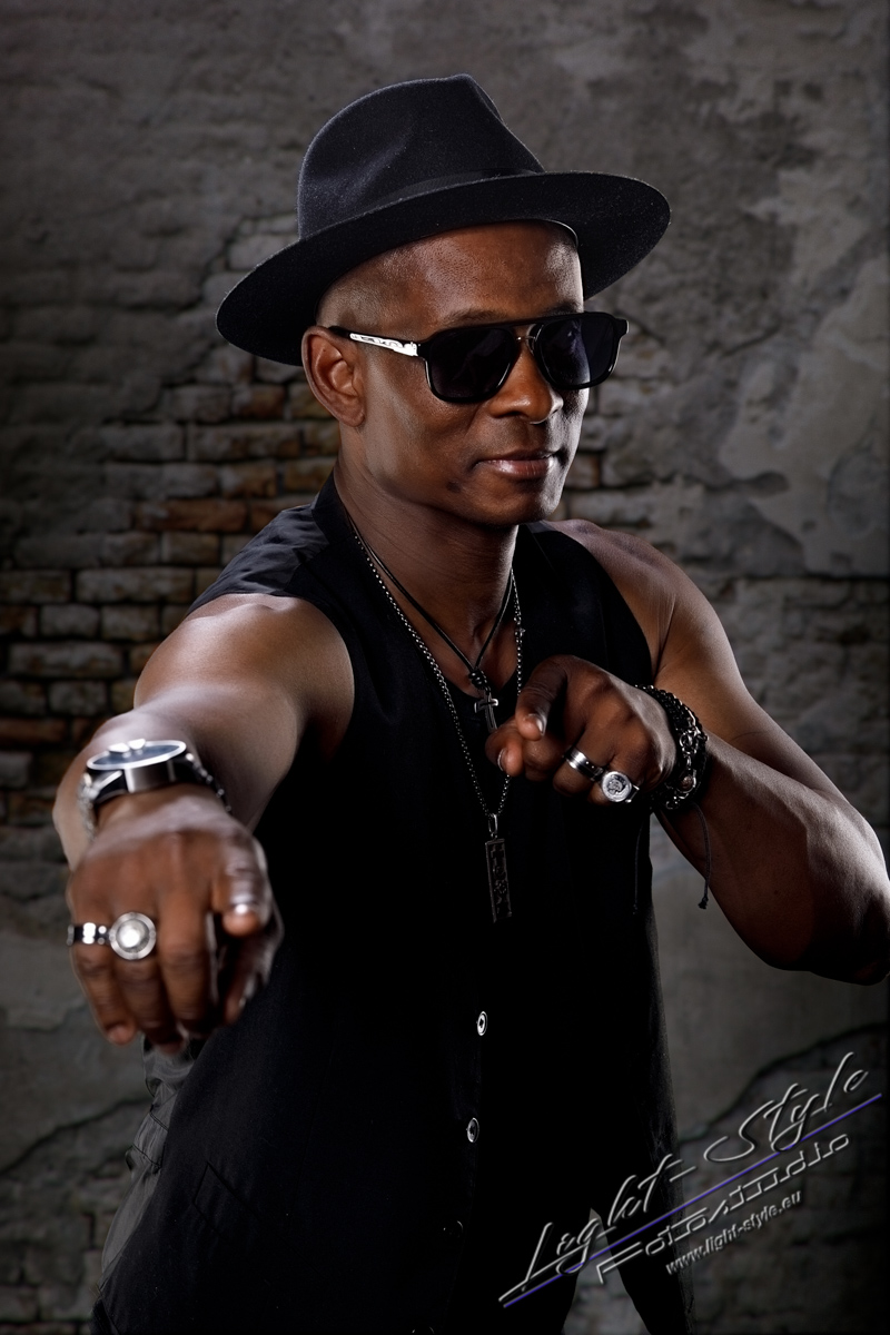 Alberto-Fashion-Maennerportraet-2021-242 – Fotostudio Light-Style`s Blog