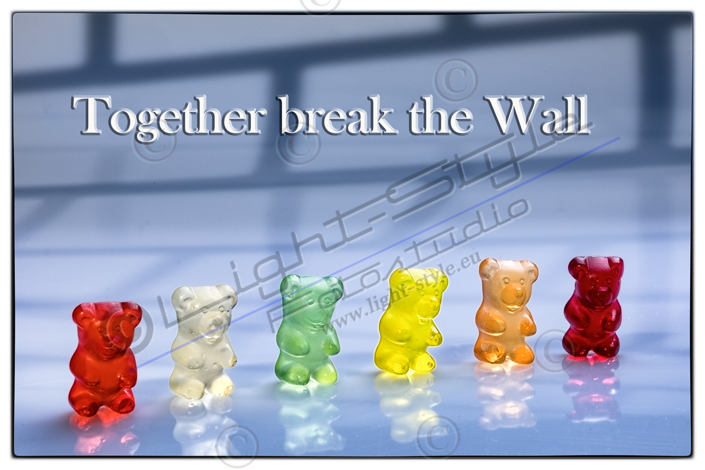 break the wall-1 – Photo Studio Light-Style