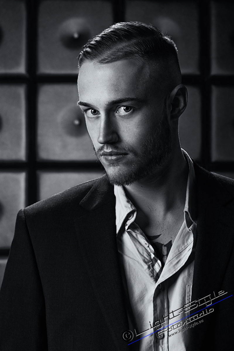 Men’s portraits – Photo Studio Light-Style